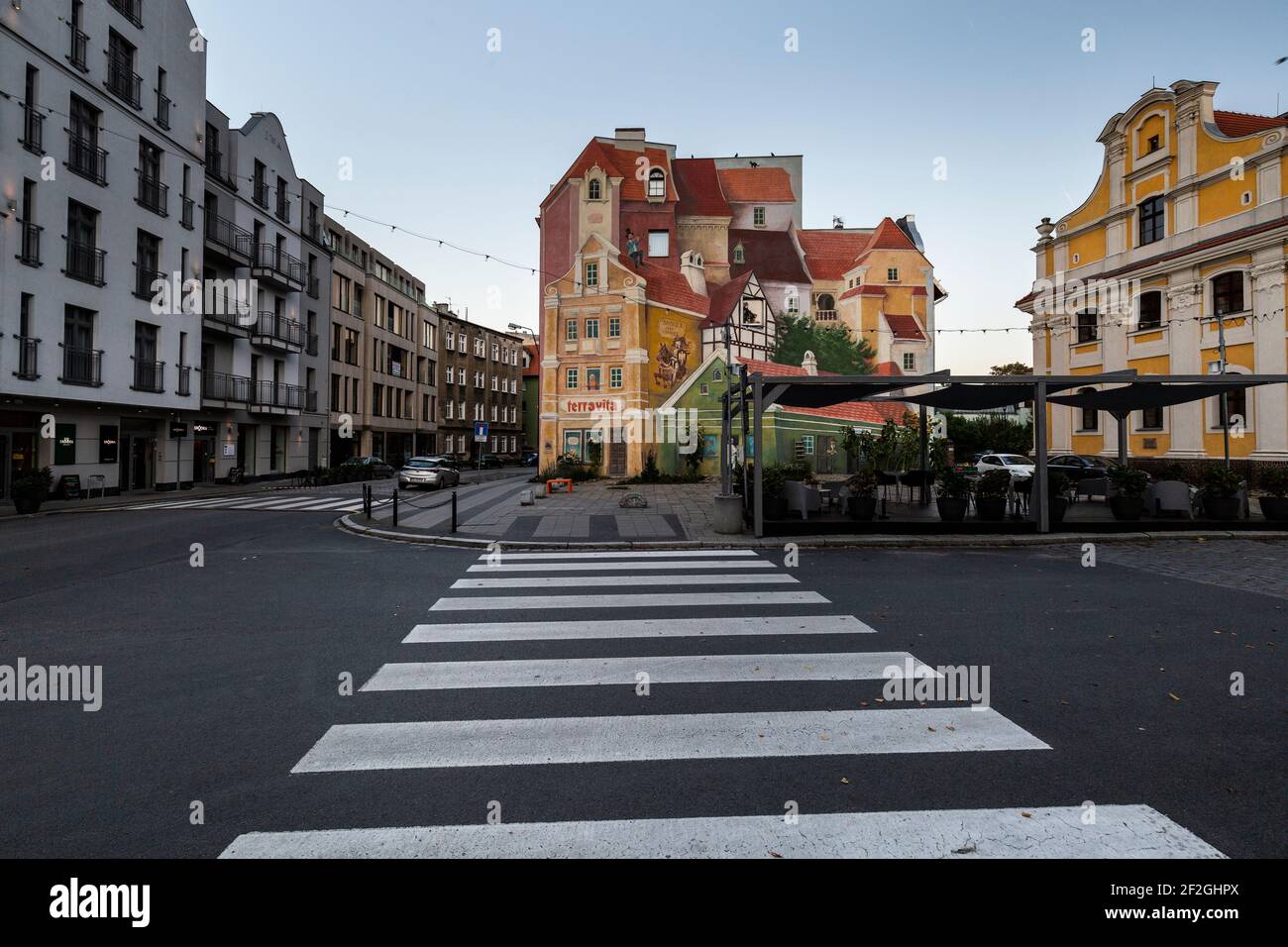 Srodka street hi-res stock photography and images - Alamy