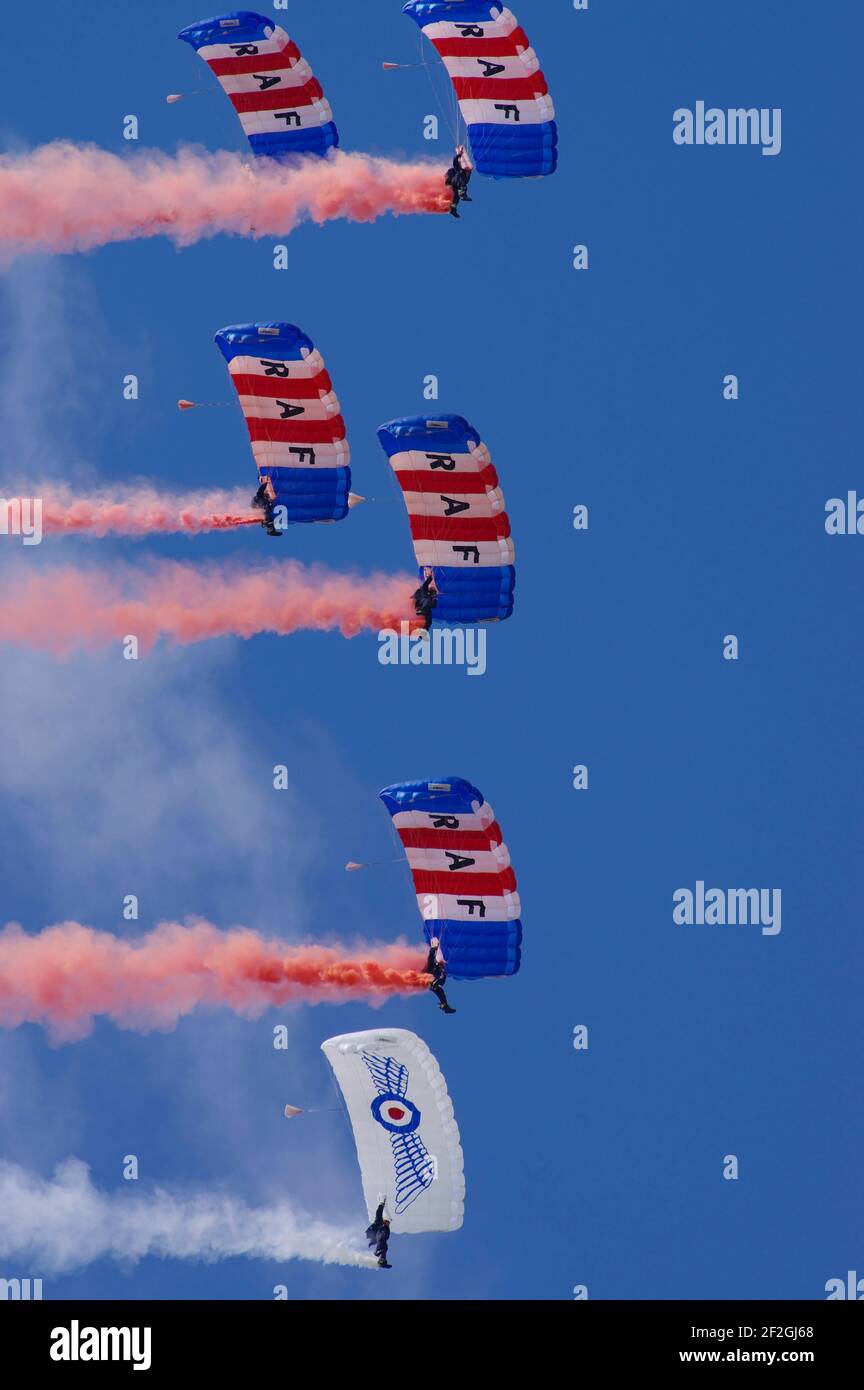 Royal Air Force Falcons Parachute display team Stock Photo - Alamy
