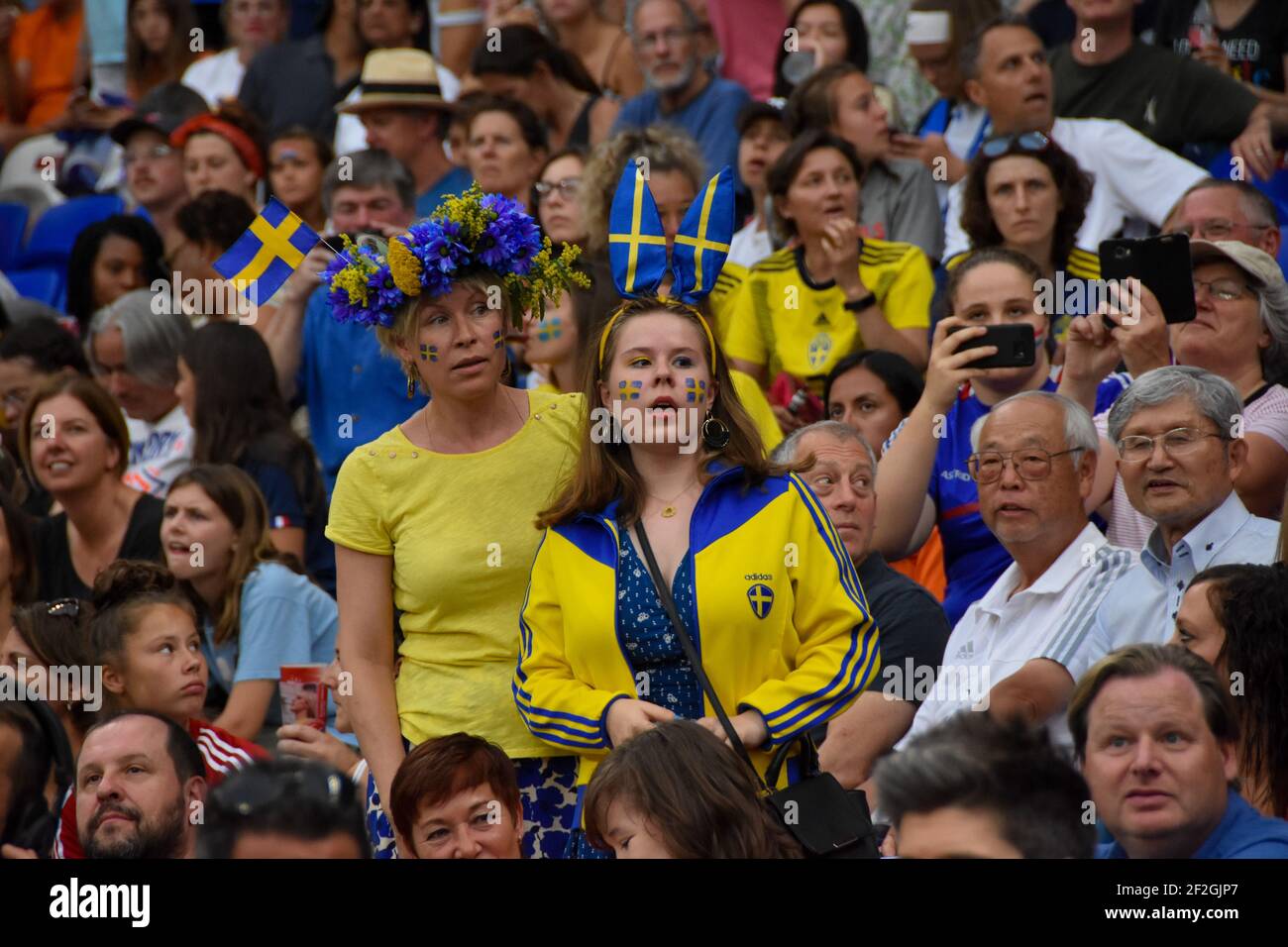 Sweden fans cheer on team hi-res stock photography and images - Alamy