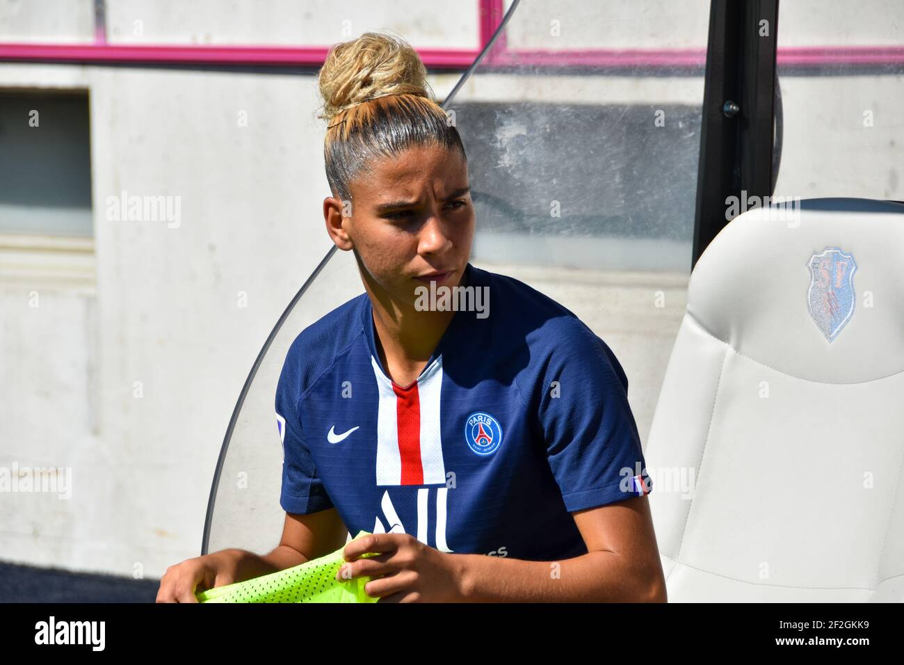 Lea Khelifi of Paris Saint Germain ahead of the Women's French ...