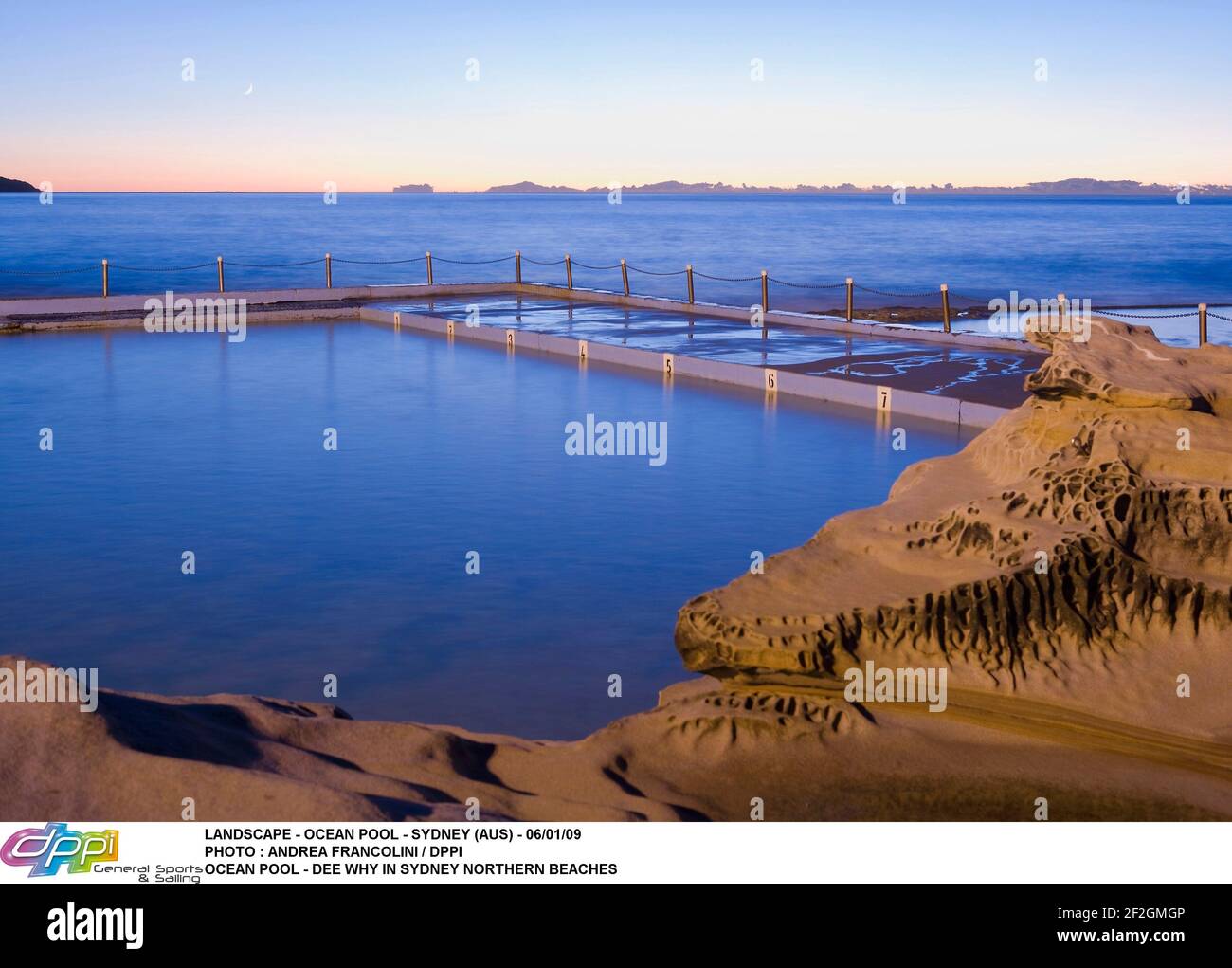 LANDSCAPE - OCEAN POOL - SYDNEY (AUS) - 06/01/09 PHOTO : ANDREA ...