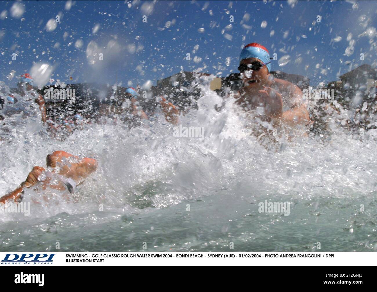 SWIMMING - COLE CLASSIC ROUGH WATER SWIM 2004 - BONDI BEACH - SYDNEY ...