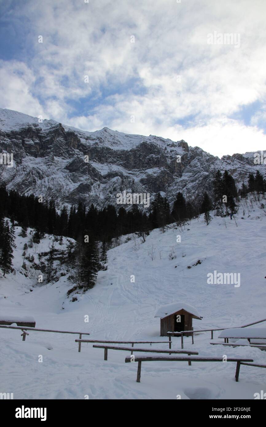 Wooden snow bridges hi-res stock photography and images - Alamy