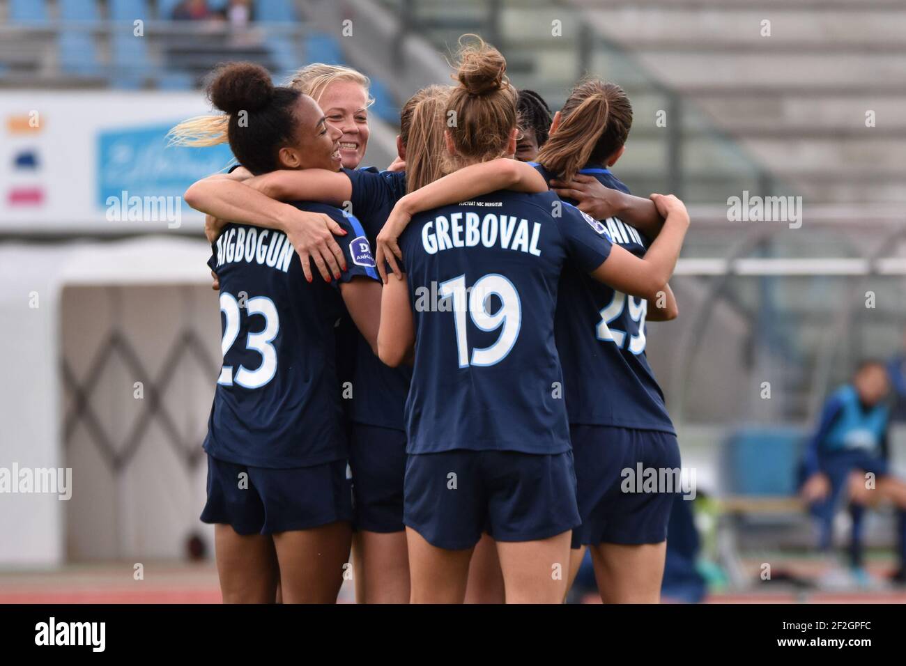 Julie Soyer of Paris FC celebrates the goal with teammates during the ...
