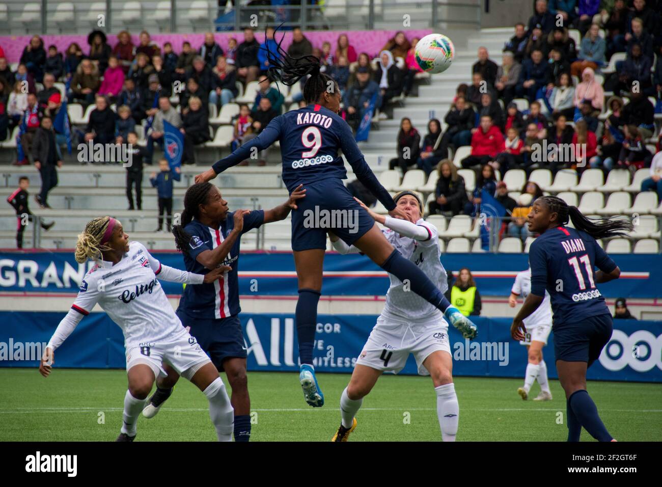 Marie Antoinette Katoto of Paris Saint Germain kicks the ball during ...