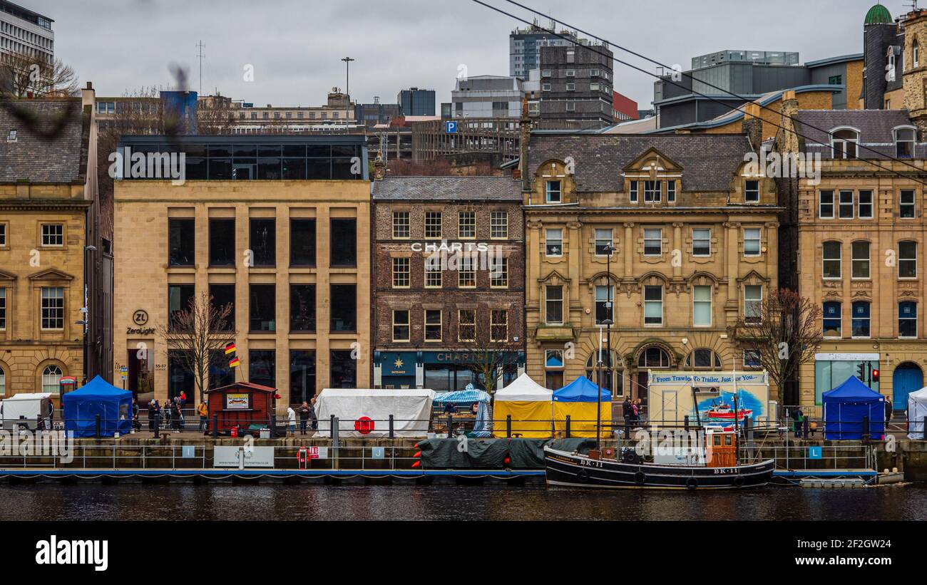 Quayside sunday market hi-res stock photography and images - Alamy