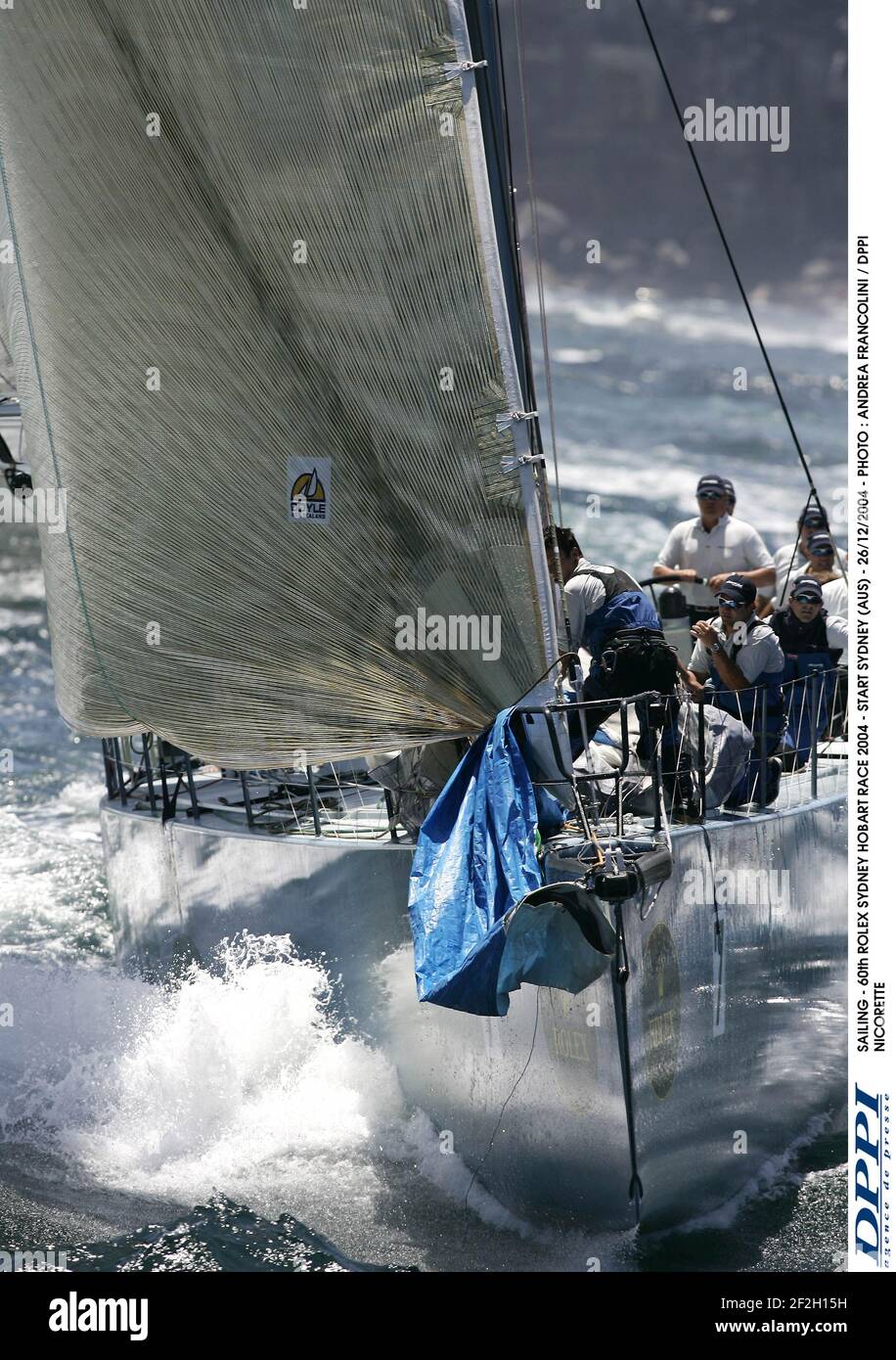 Rolex sydney hobart race 2004 hi-res stock photography and images - Alamy