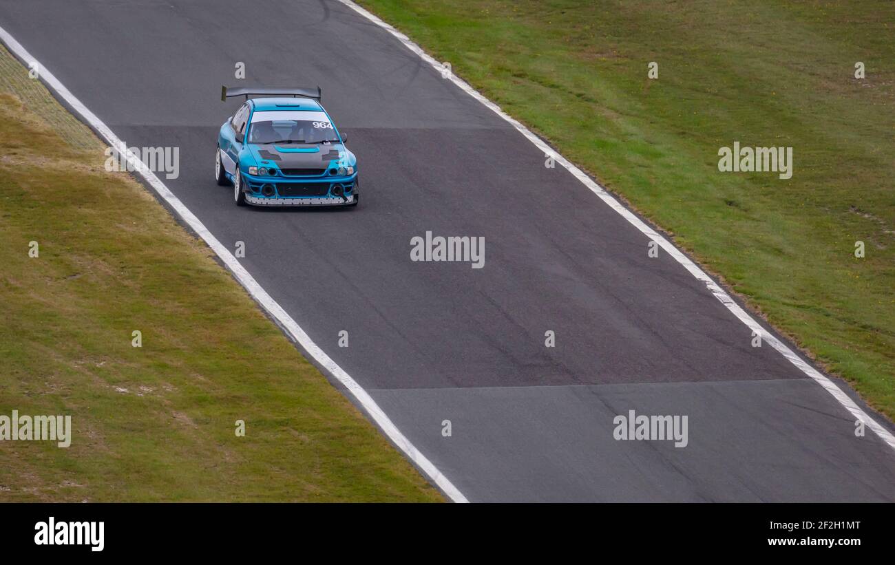 Sports car race track corner hi-res stock photography and images - Alamy