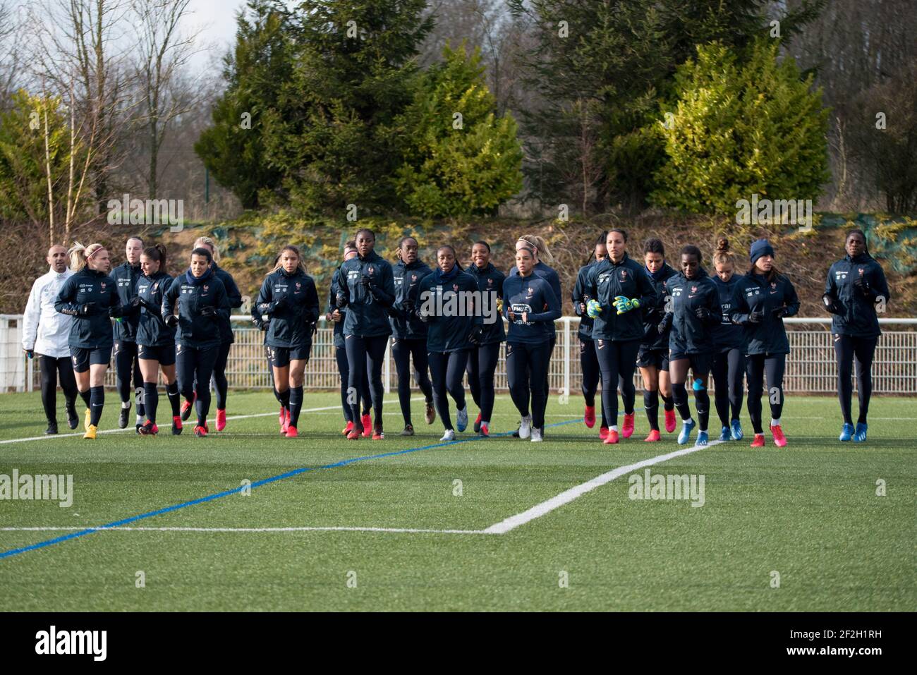 The players of France during the training of the French women's team ...