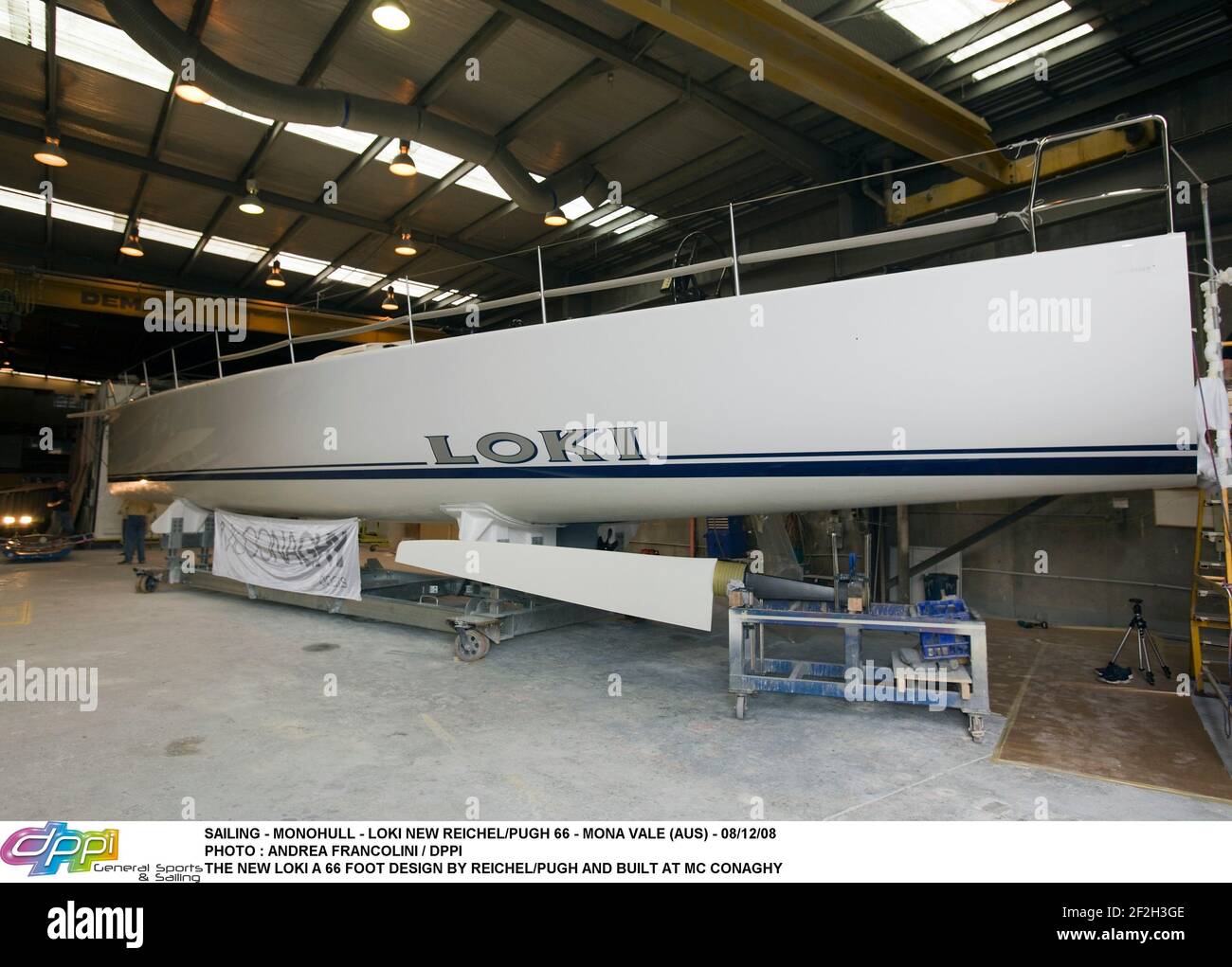 Monohull design hi-res stock photography and images - Alamy