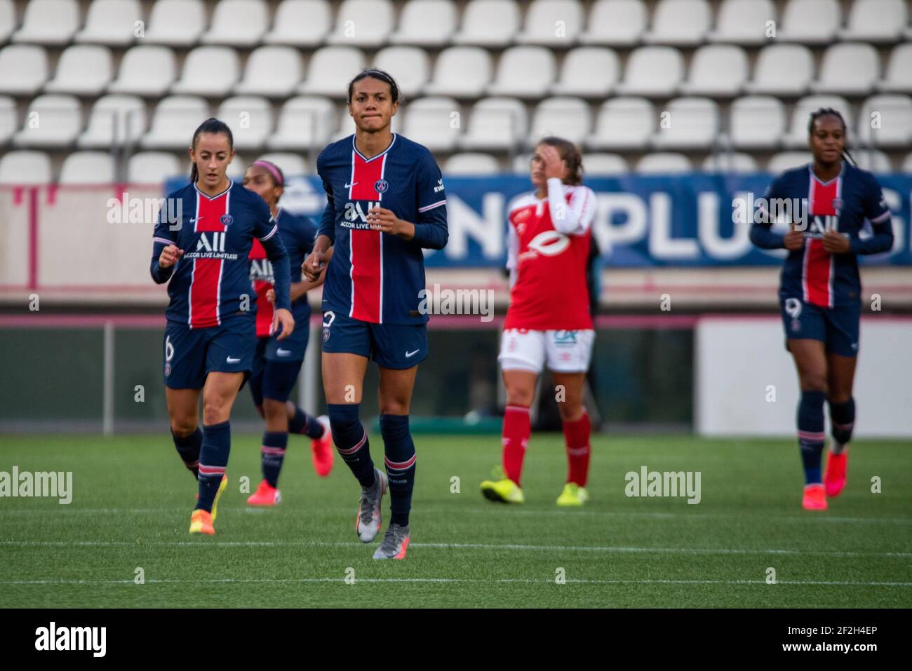 Luana Bertolucci of Paris Saint Germain and Alana Cook of Paris Saint ...