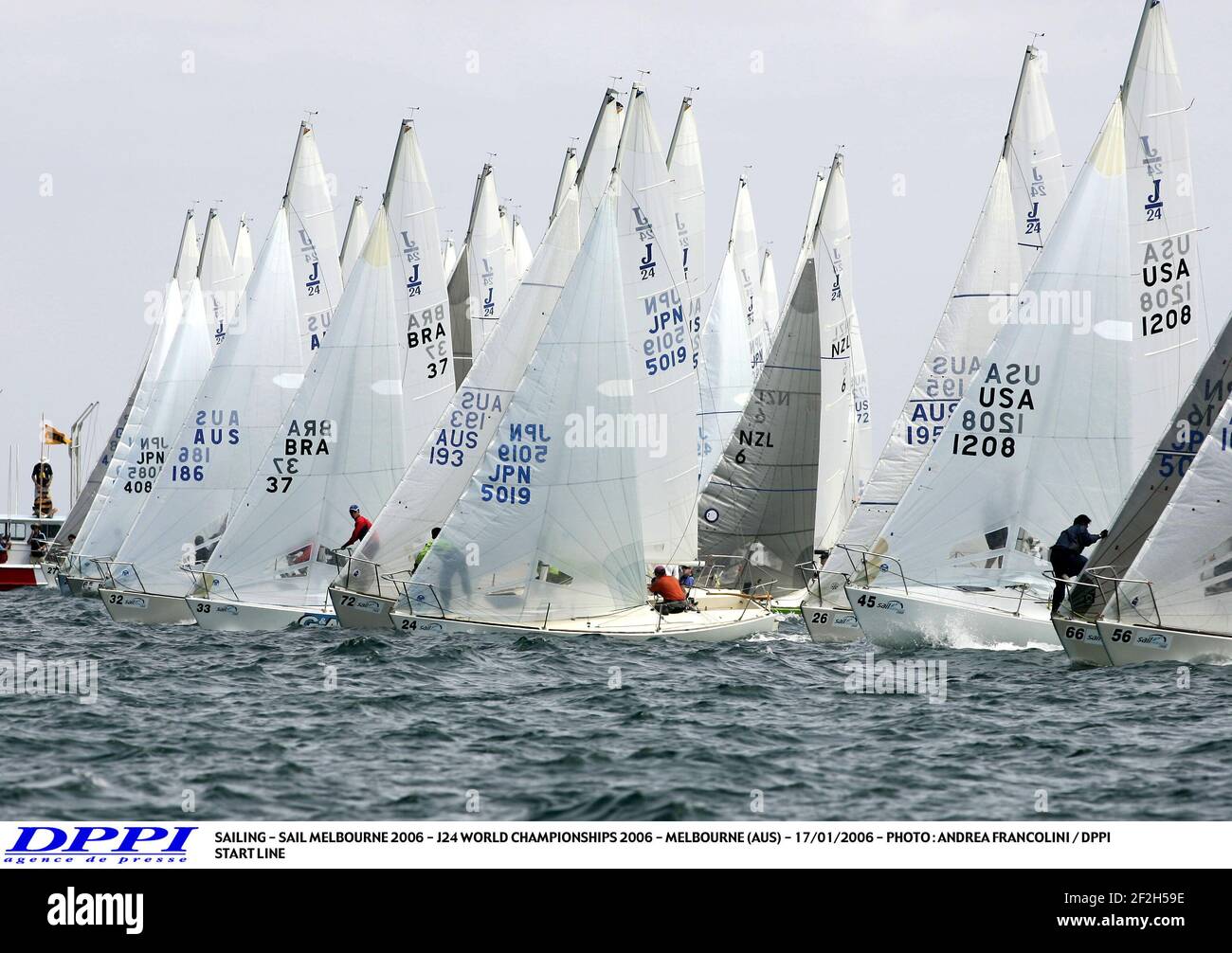 J24 sailing hi-res stock photography and images - Alamy