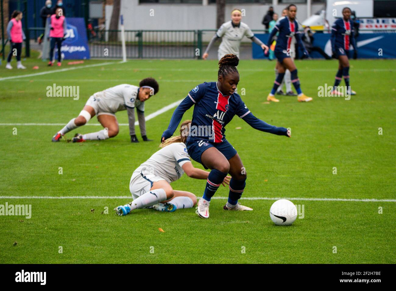 Sandy Baltimore of Paris Saint Germain controls the ball during the ...