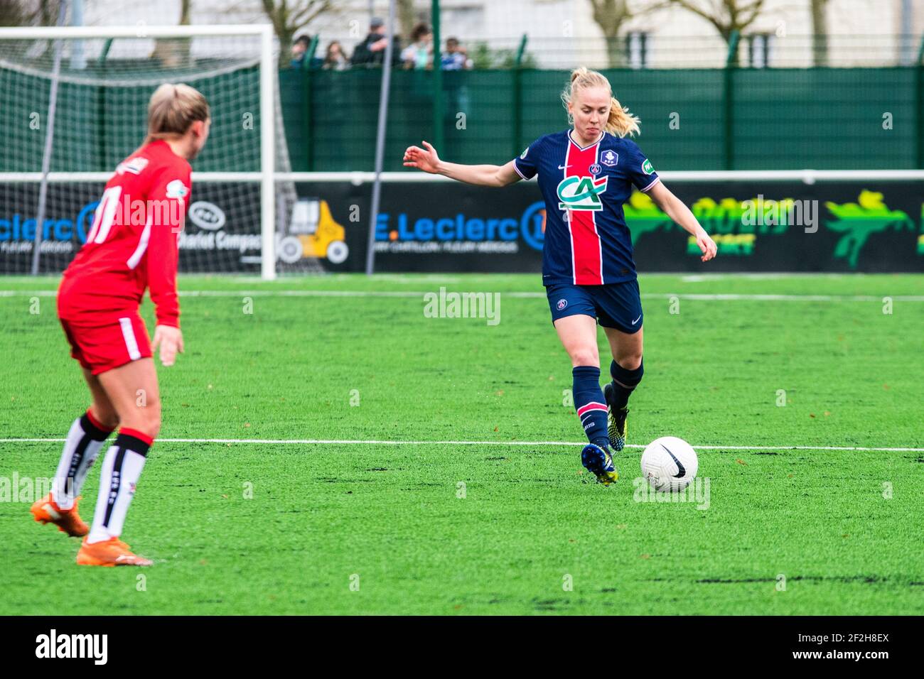 Paulina Dudek of Paris Saint Germain controls the ball during the Women ...