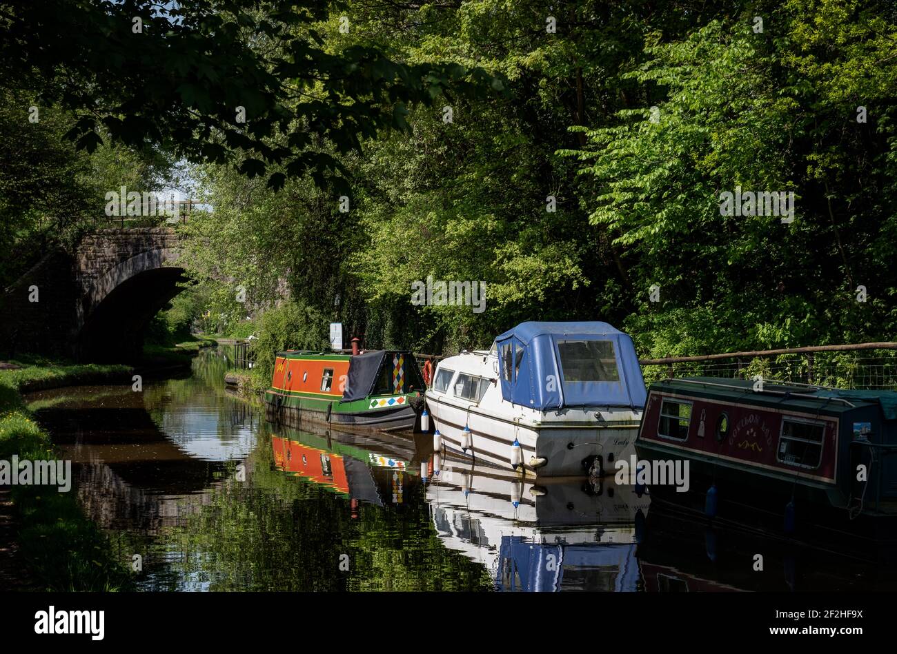 Gwent canal hi-res stock photography and images - Alamy