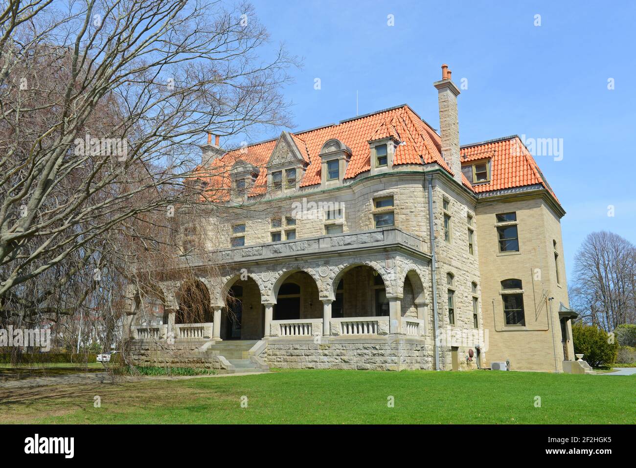 Osgood-Pell House is a Gilded Age mansion built in 1930 with Romanesque ...