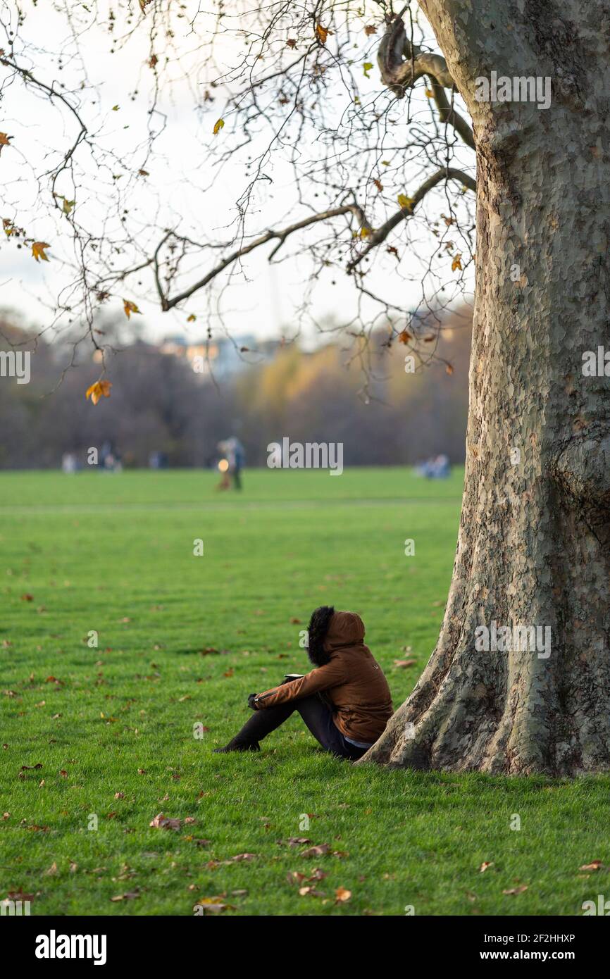 Hunched hi-res stock photography and images - Alamy