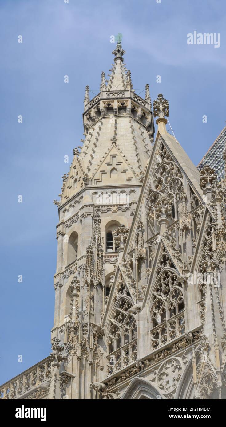 Gothic stone crocket hi-res stock photography and images - Alamy
