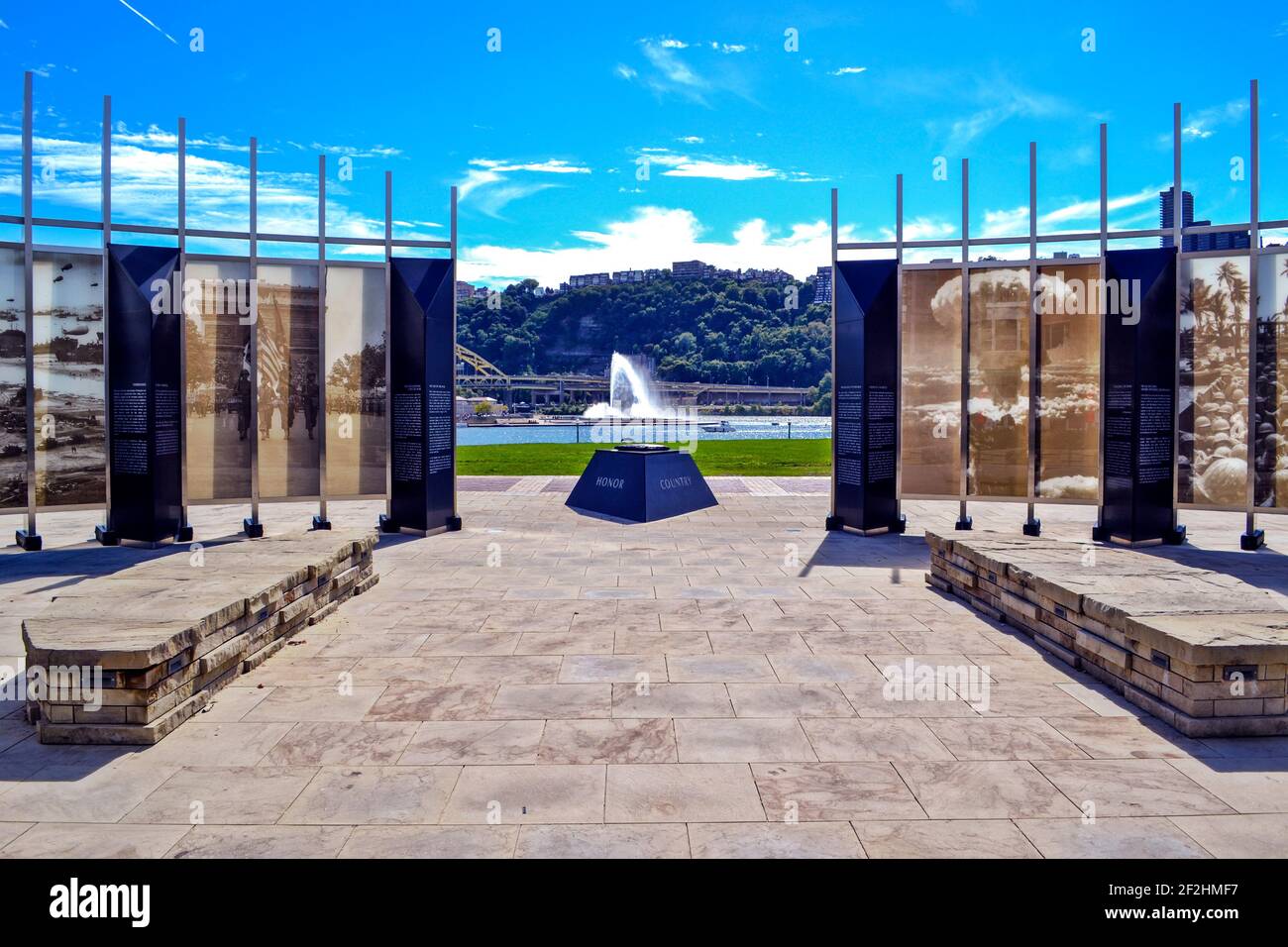 The World War II Memorial in Pittsburgh, PA Stock Photo - Alamy