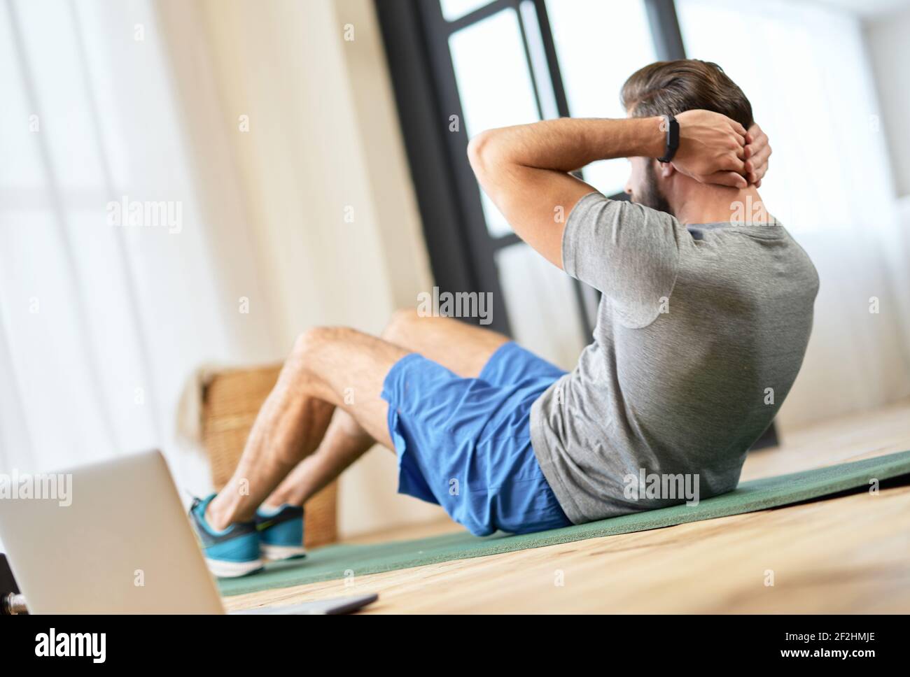 Man abs home hi-res stock photography and images - Alamy