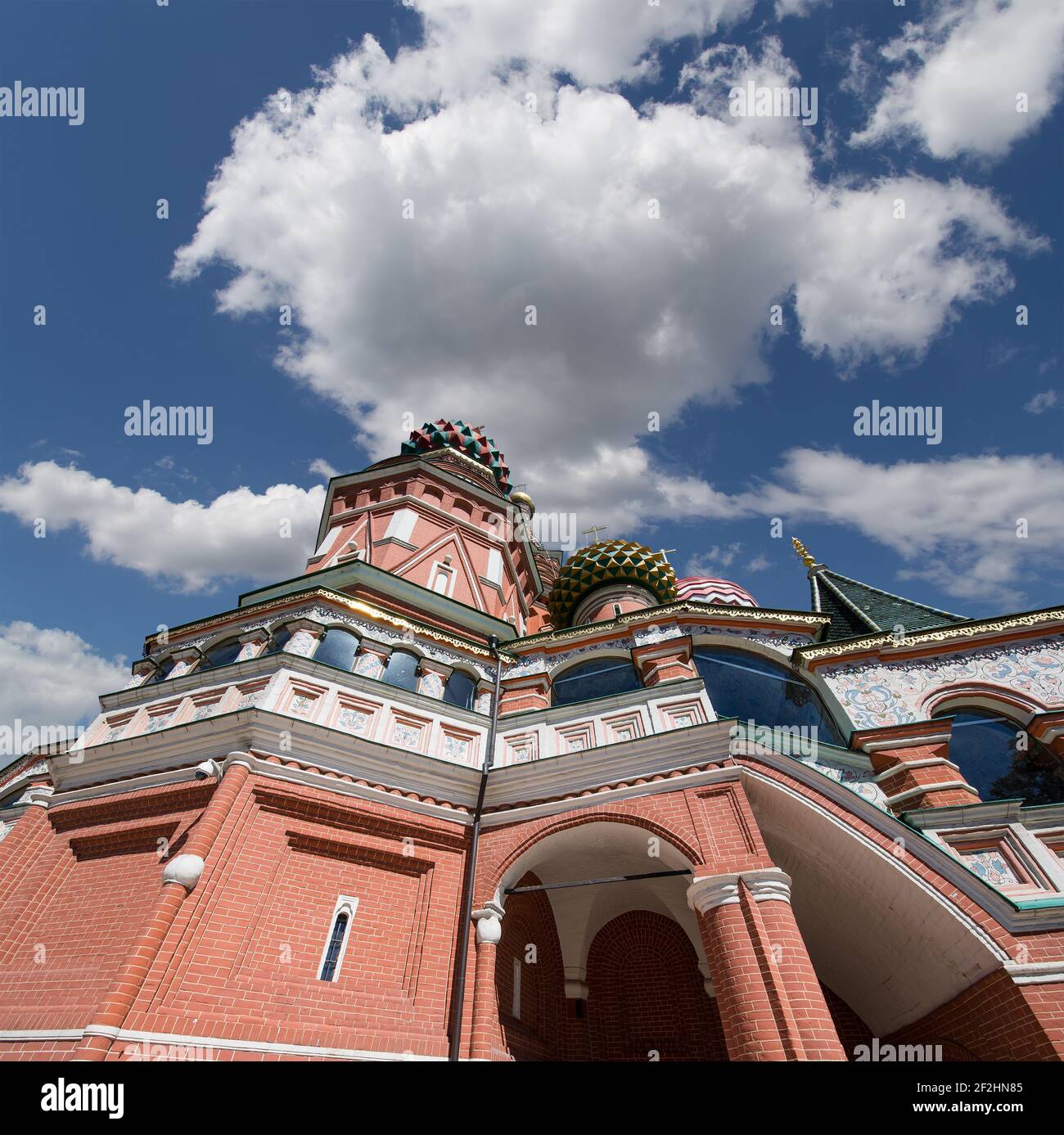Saint Basil cathedral ( Temple of Basil the Blessed), Red Square ...