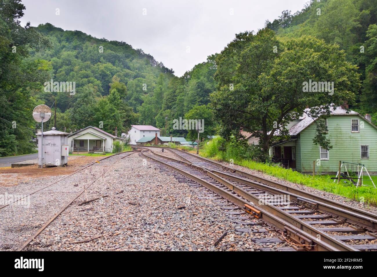 Dante virginia hi-res stock photography and images - Alamy