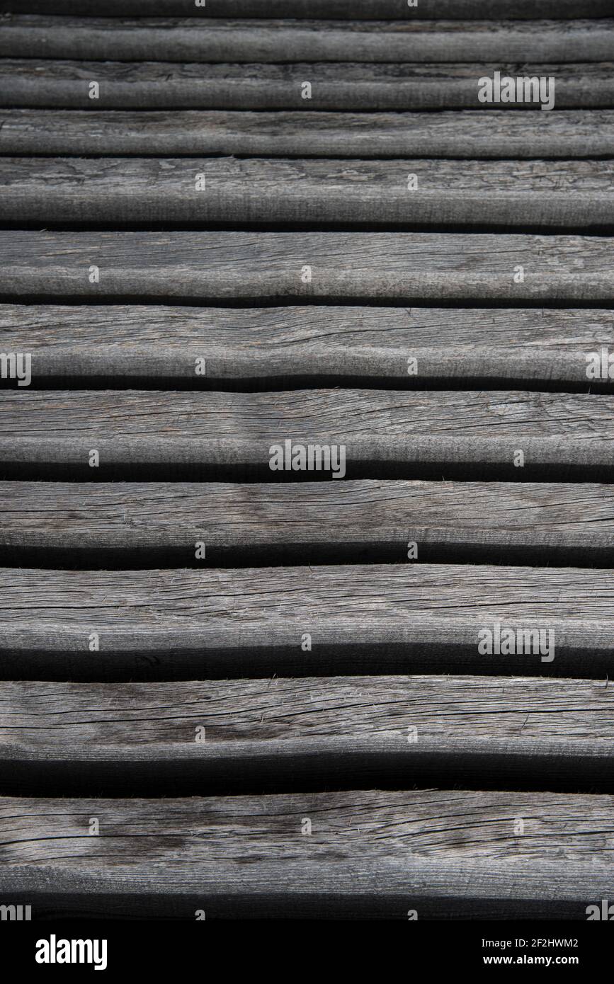 Parallel wooden fences hi-res stock photography and images - Alamy