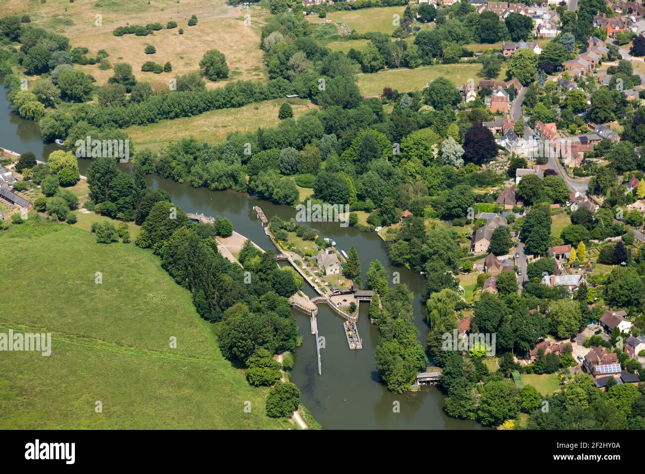 Aerial view of Iffley Lock on the River Thames in Oxford uk Stock Photo ...