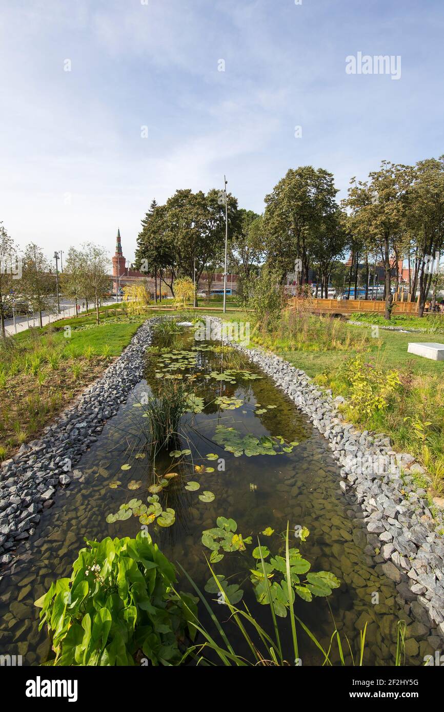 Roof located over embankment hi-res stock photography and images - Alamy