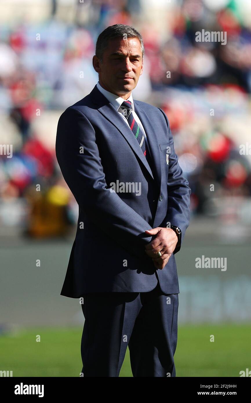 Franco smith head coach of italia hi-res stock photography and images ...