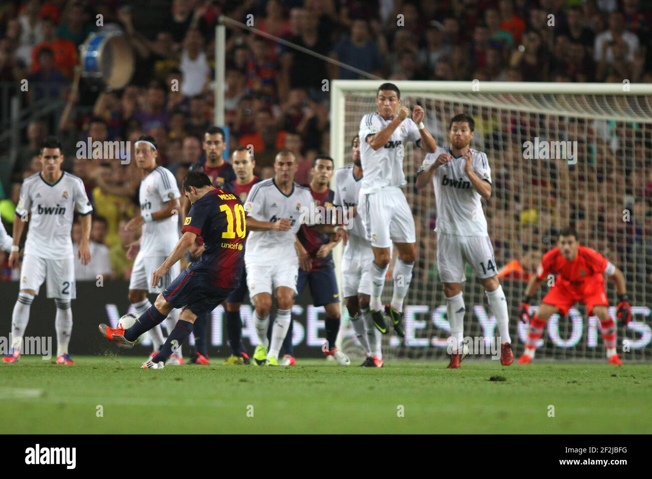 Lionel messi fc barcelona 2012 hi-res stock photography and images - Alamy