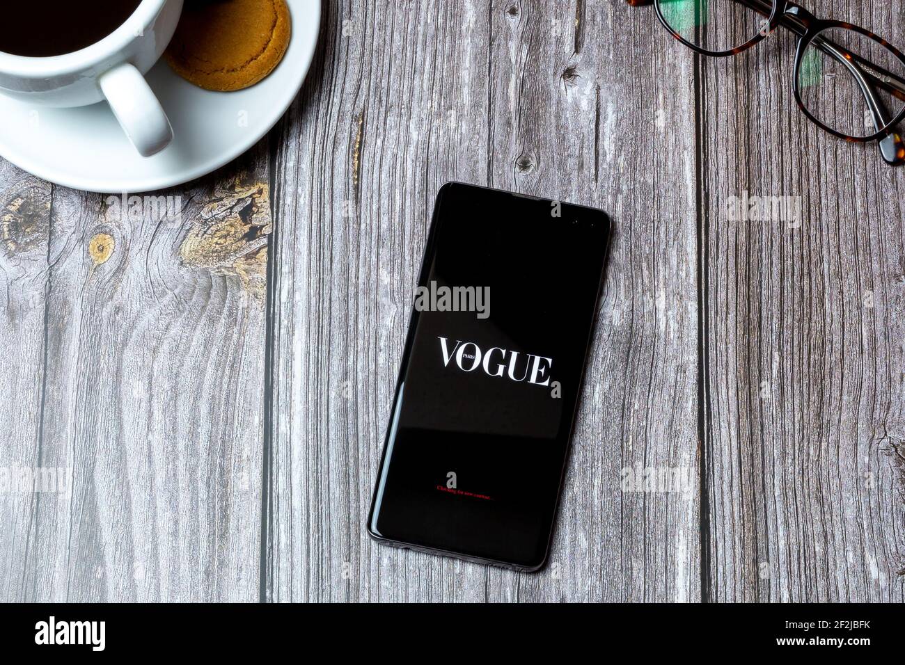 Vogue magazine hi-res stock photography and images - Alamy