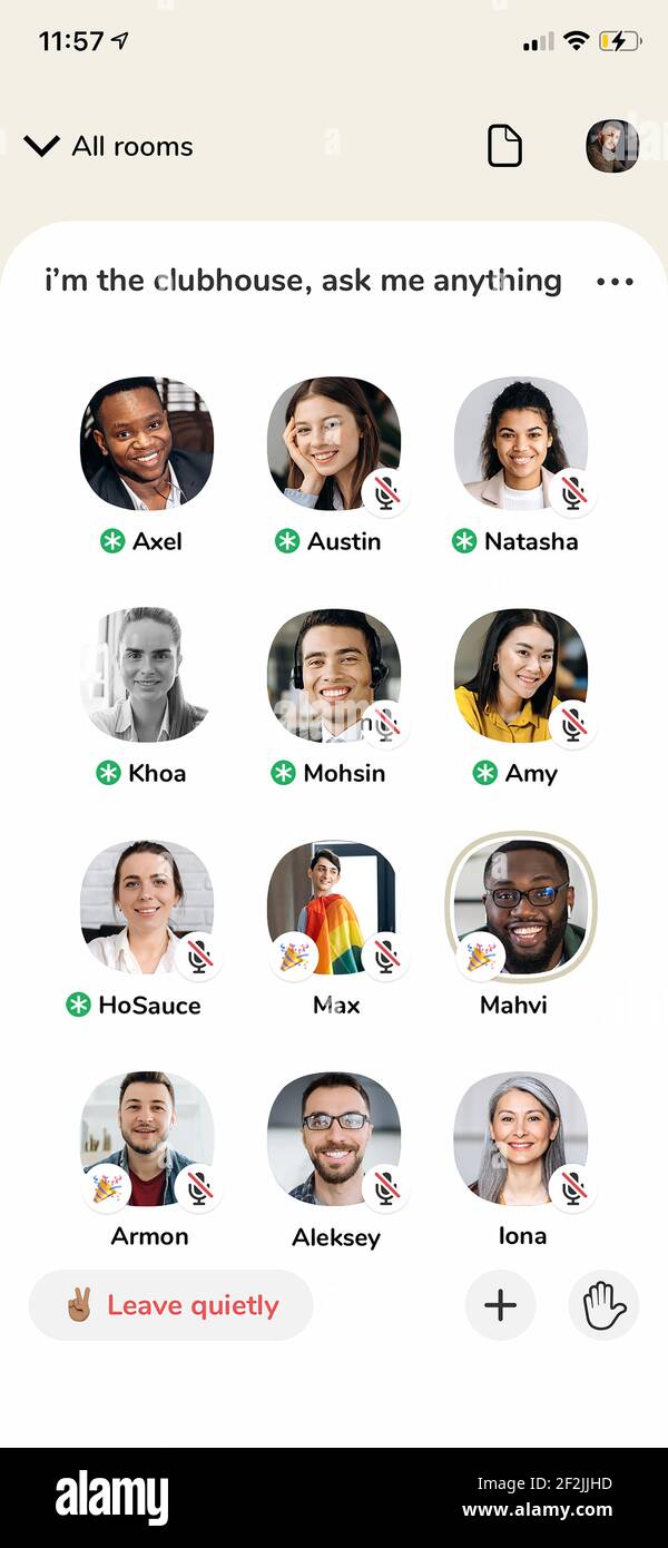 Chat room screen hi-res stock photography and images - Alamy