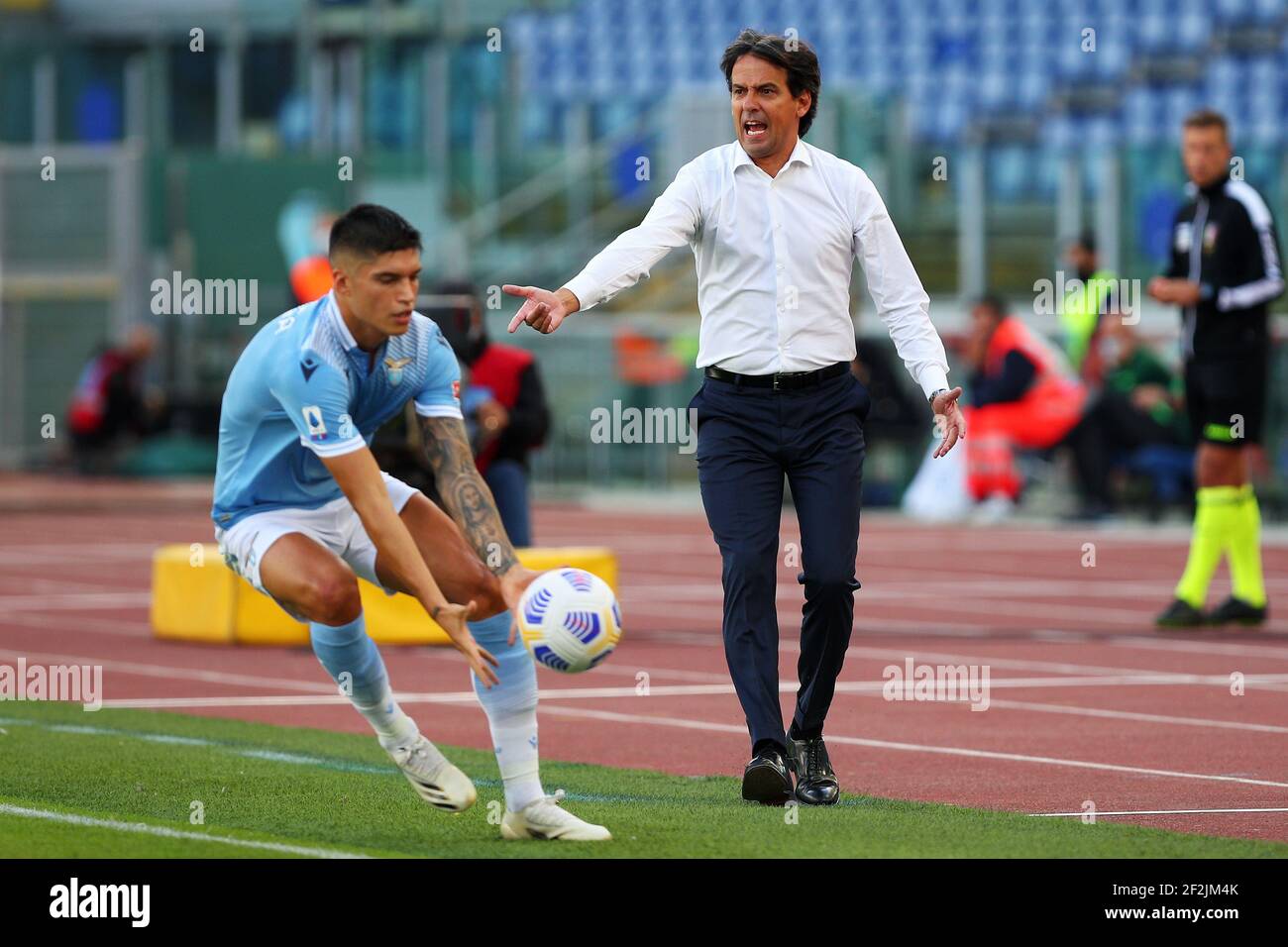 Simone inzaghi reacts hi-res stock photography and images - Alamy