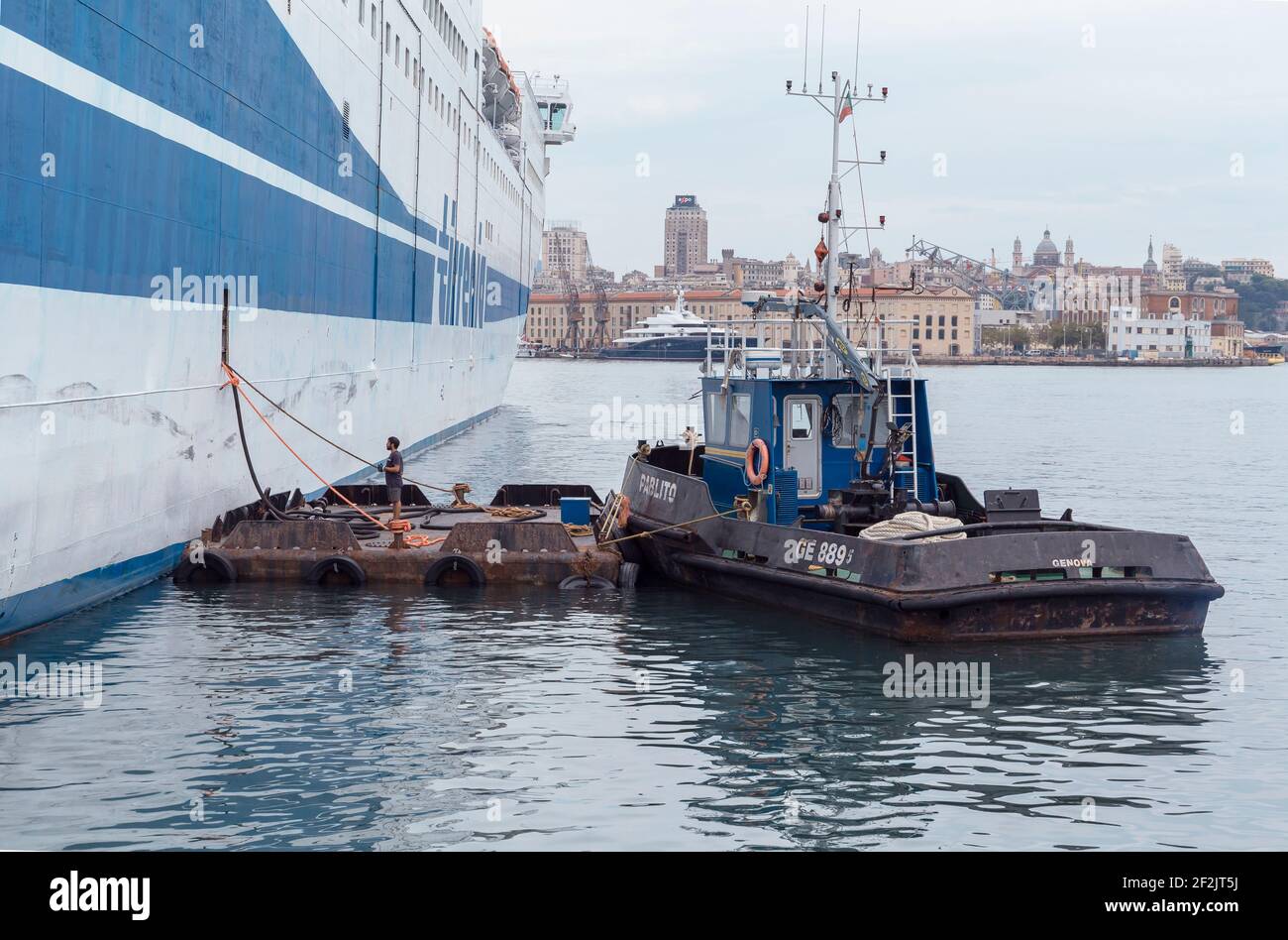 Dockwise hi-res stock photography and images - Alamy