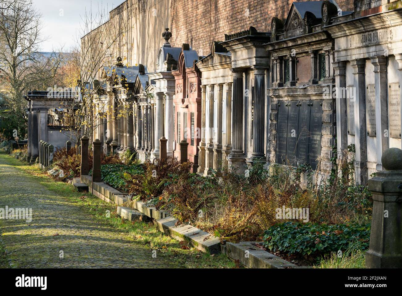 Berlin, Jewish cemetery Berlin Weissensee, largest preserved Jewish ...