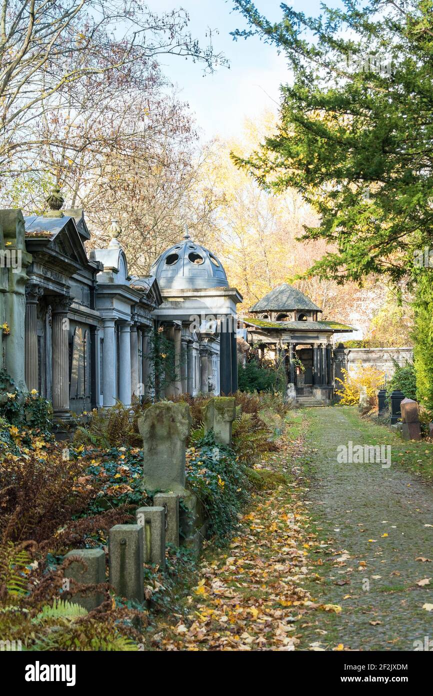 Berlin, Jewish cemetery Berlin Weissensee, north wall with Art Nouveau ...