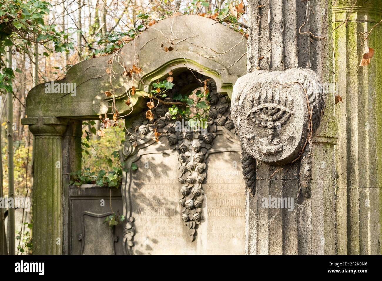 Berlin, Jewish cemetery Berlin Weissensee, Art Nouveau grave complex ...