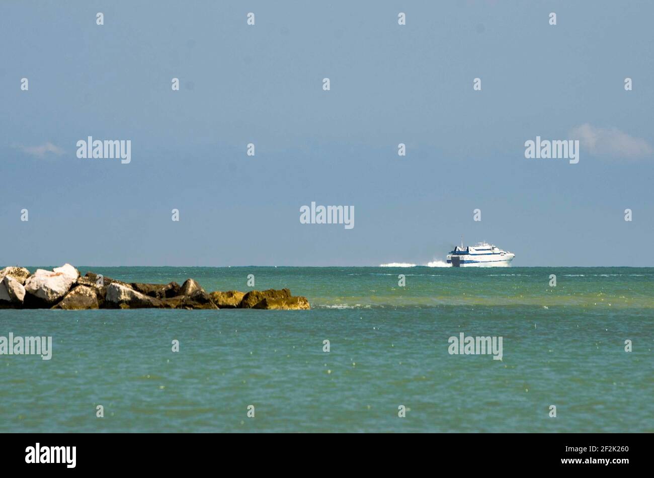 Ship rocks hi-res stock photography and images - Alamy