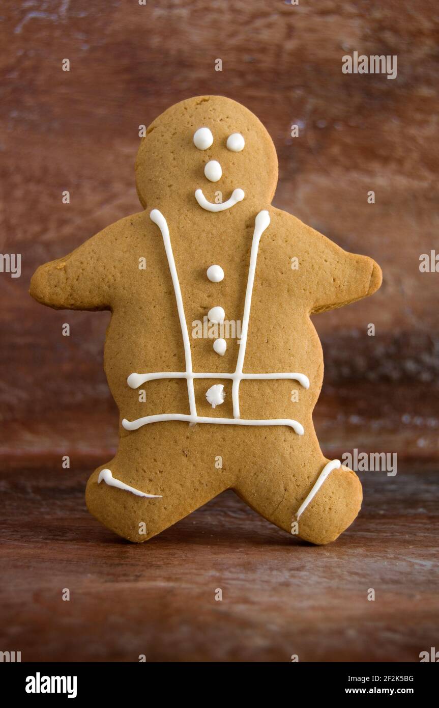 The gingerbread man story hi-res stock photography and images - Alamy
