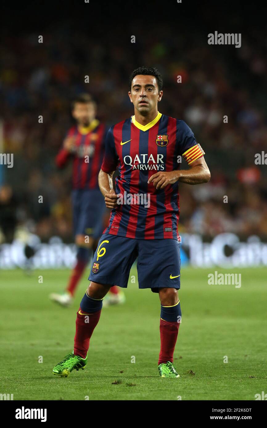 Xavi hernandez trophy hi-res stock photography and images - Alamy