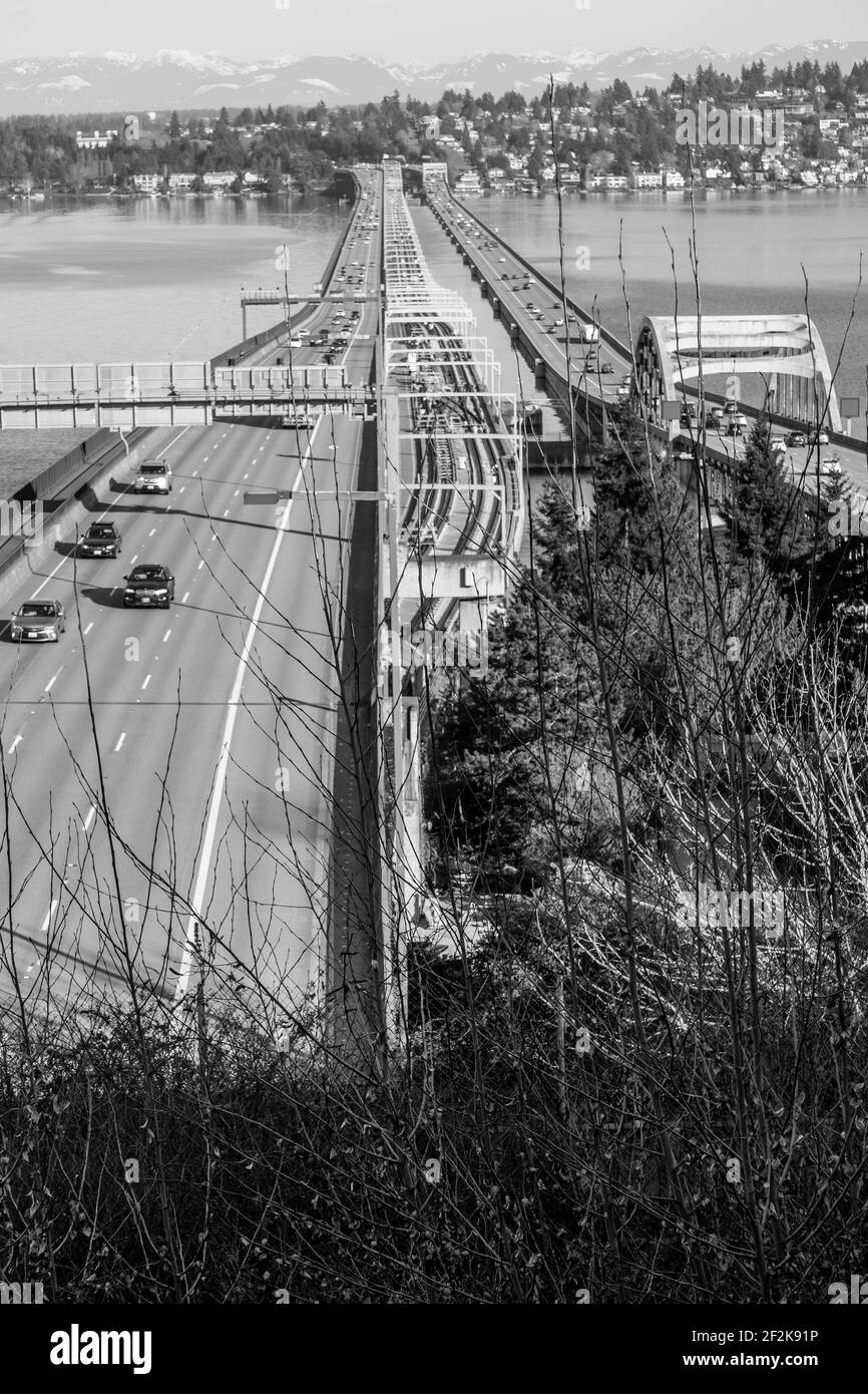 Floating bridges cross Lake Washington in Seattle Stock Photo - Alamy
