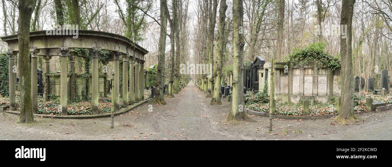 Panorama, Berlin, Jewish cemetery Berlin Weissensee, corner graves ...