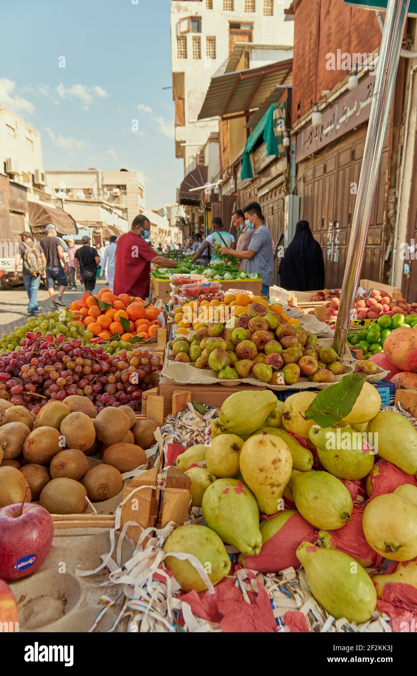 Souk jeddah saudi arabia hi-res stock photography and images - Alamy