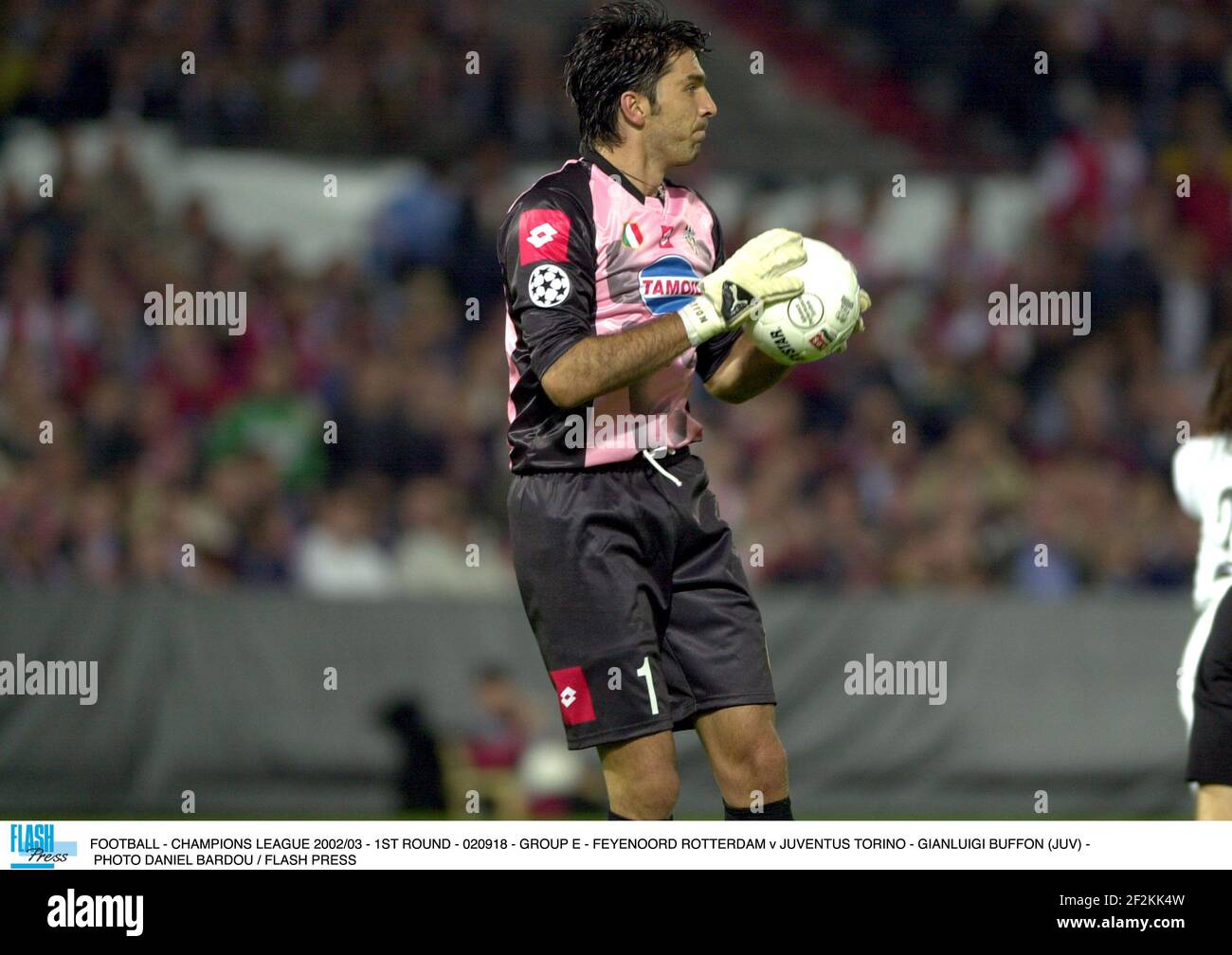Juventus 2002 buffon hi-res stock photography and images - Alamy