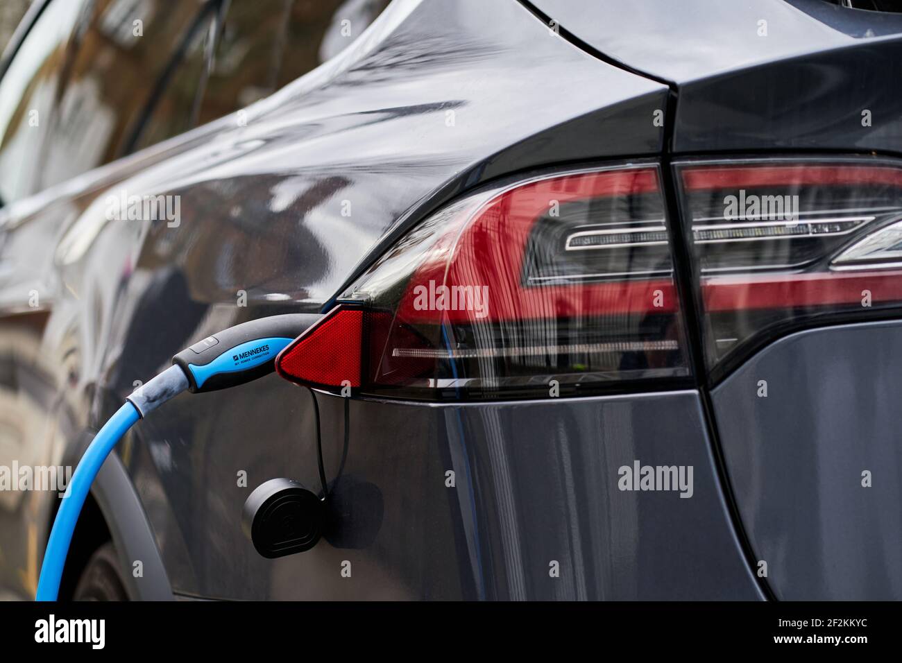 Ev charging points in london hi-res stock photography and images - Alamy