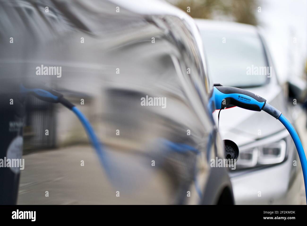 Ev charging points in london hi-res stock photography and images - Alamy