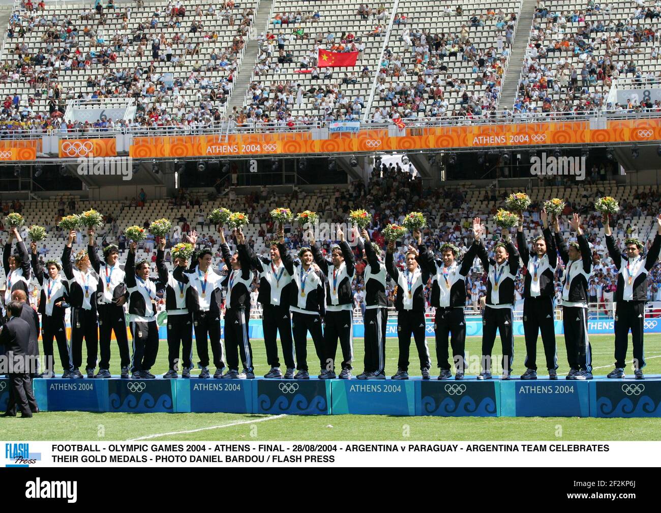 FOOTBALL - OLYMPIC GAMES 2004 - ATHENS - FINAL - 28/08/2004 - ARGENTINA ...