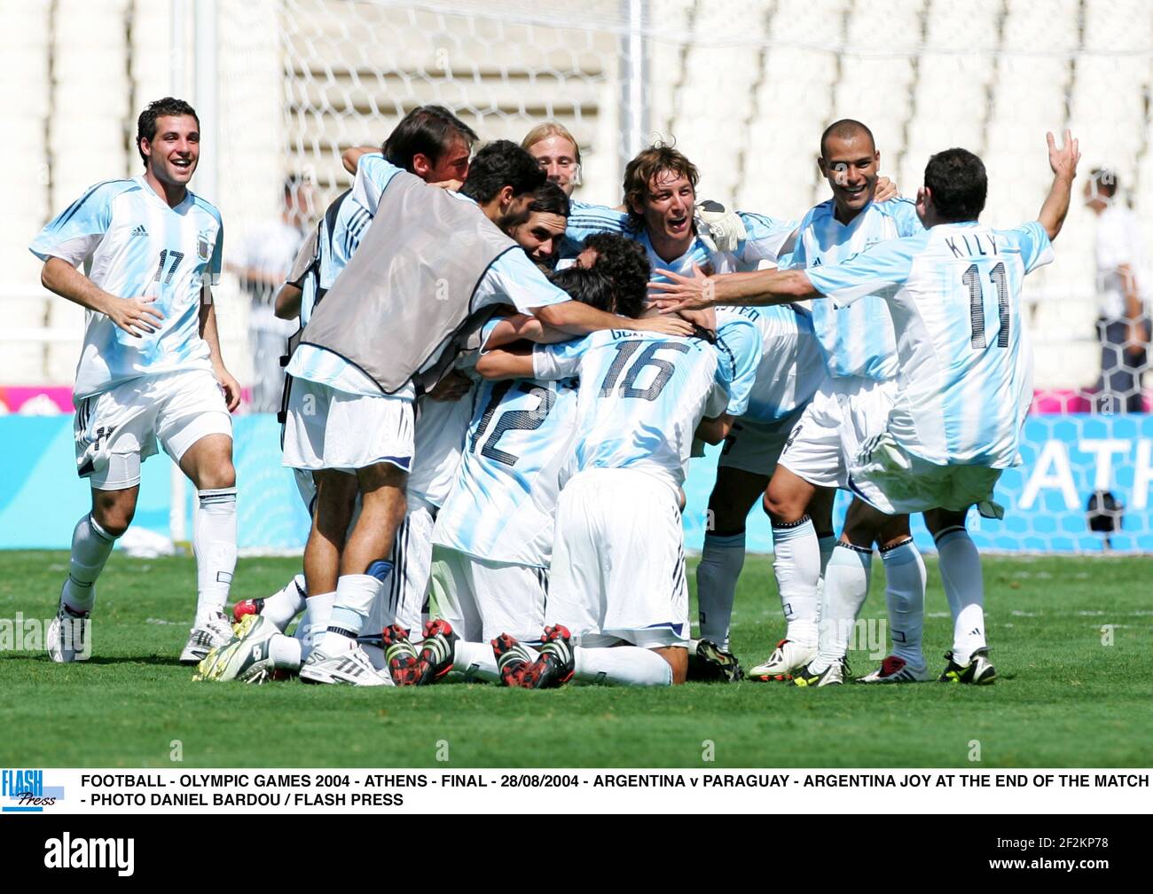 FOOTBALL - OLYMPIC GAMES 2004 - ATHENS - FINAL - 28/08/2004 - ARGENTINA ...