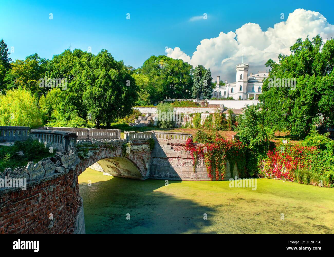 Amazing building architecture hi-res stock photography and images - Alamy